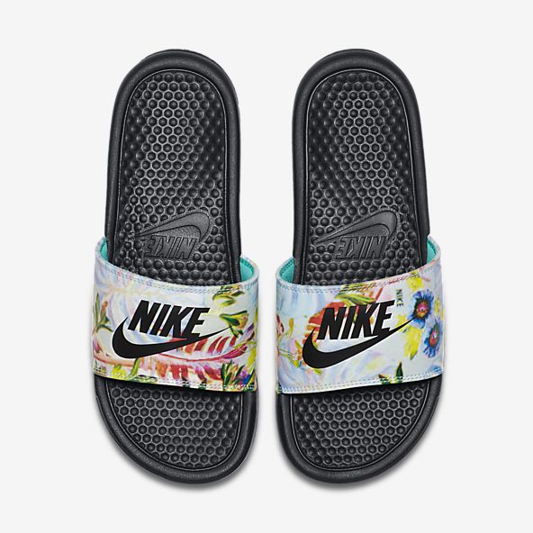 🏝 NIKE Benassi Slides Badelatschen in versch. Designs - MyTopDeals